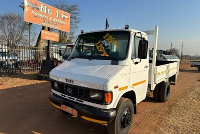Used TATA LPT 813 EX2 F/C C/C for sale in Mpumalanga - Cars.co.za (ID ...