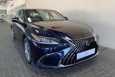 Used Lexus ES 300h EX for sale in Free State - Cars.co.za (ID::9557257)