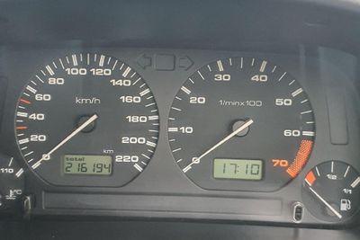 Used Volkswagen Polo Playa 1.6 for sale in North West Province - Cars ...