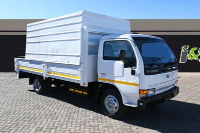 Used Nissan Ud 40 F/c C/c for sale in Gauteng - Cars.co.za (ID::9606166)