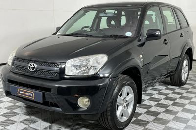 Used Toyota RAV4 200 5-dr Auto for sale in Gauteng - Cars.co.za (ID ...