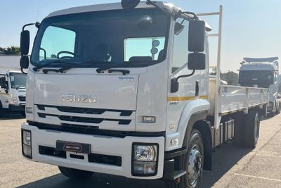 Used Isuzu FTR 850 AMT C/C for sale in Gauteng - Cars.co.za (ID::9677840)