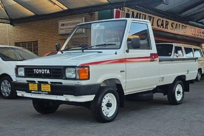 Used Toyota Stallion 1500 SR5 Single-Cab for sale in Gauteng - Cars.co ...