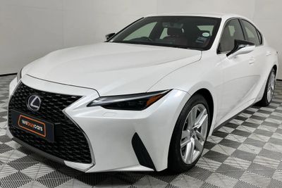 Used Lexus IS 300h EX for sale in Gauteng - Cars.co.za (ID::9705788)