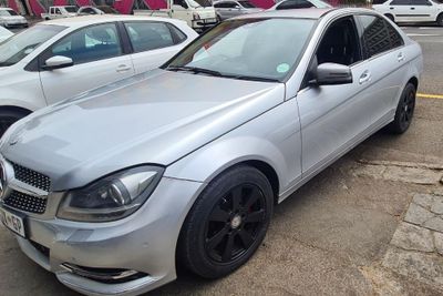Used Mercedes-Benz C-Class C 180 BE Elegance Auto for sale in Gauteng ...