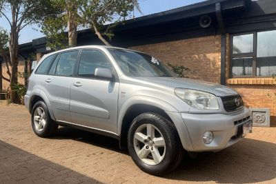 Used Toyota RAV4 200 5-dr Auto for sale in Gauteng - Cars.co.za (ID ...