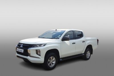 Used Mitsubishi Triton 2.4 Di-GL Double-Cab for sale in Limpopo - Cars ...