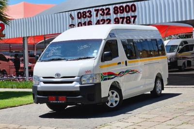 Used Toyota Quantum 2.7 Sesfikile 16-seat for sale in Gauteng - Cars.co ...
