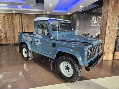 Land Rover Defender 90 Single Cab Bakkie For Sale (New and Used) - Cars ...