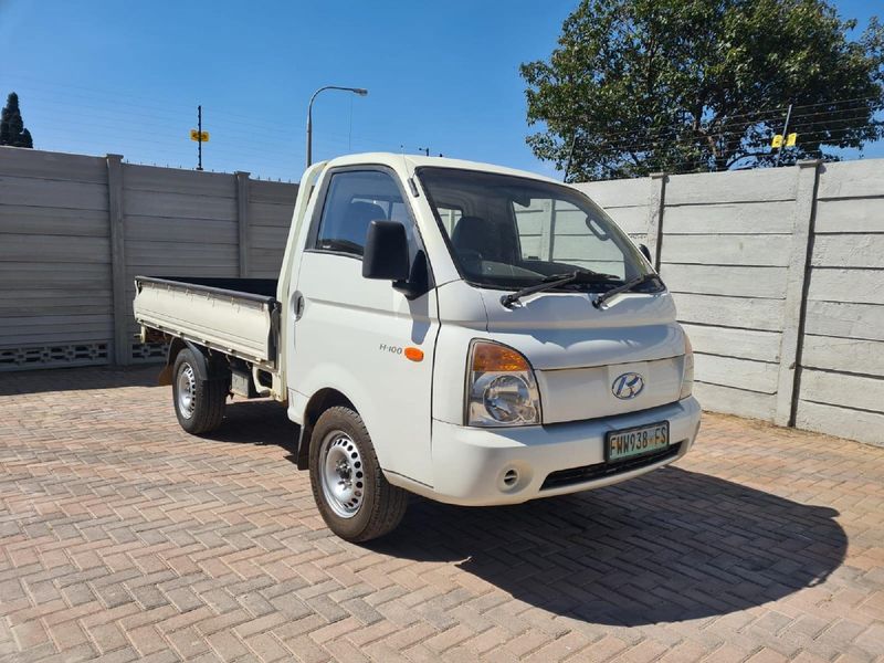 Used Hyundai H100 Bakkie 2.6i D for sale in Gauteng - Cars.co.za (ID ...