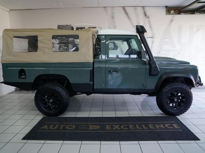 Used Land Rover Defender 110 2.2D Single-Cab for sale in Gauteng - Cars ...