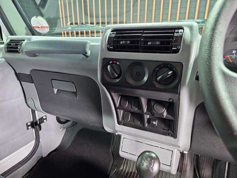 Used Mahindra Bolero NEF Single-Cab for sale in Gauteng - Cars.co.za ...