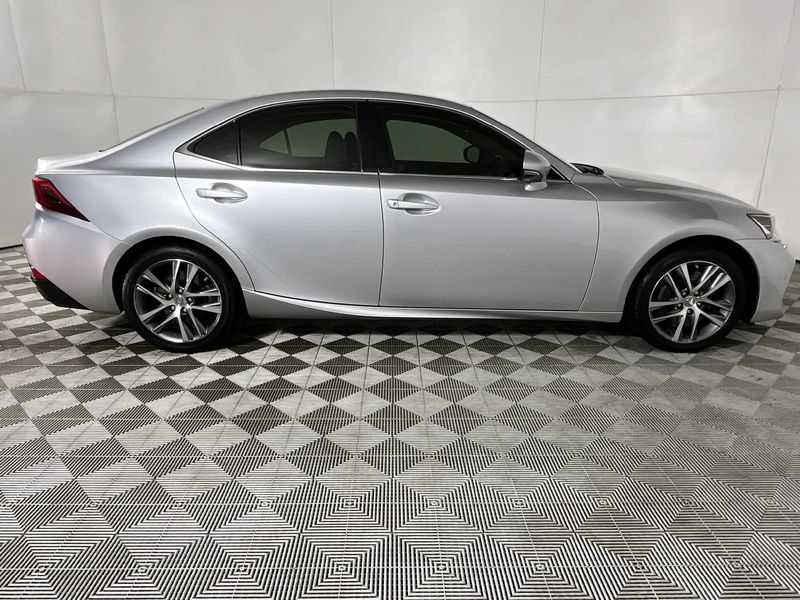 Used Lexus IS 200T EX | 300 EX for sale in Gauteng - Cars.co.za (ID ...