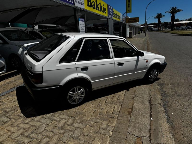 Used Ford Laser 1.3 Tracer Hatch for sale in Free State - Cars.co.za ...
