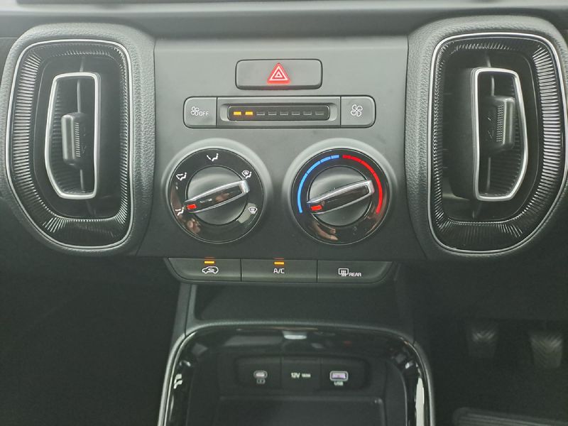 Used Kia Sonet 1.5 LS Runner Panel Van for sale in Gauteng - Cars.co.za ...