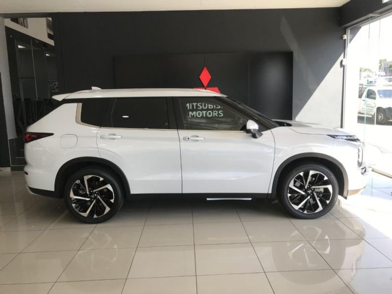 New Mitsubishi Outlander 2.5 Exceed Auto for sale in Gauteng - Cars.co ...