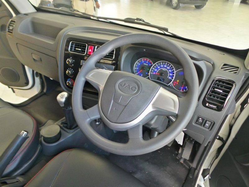 Used JAC X200 2.8D Single-Cab Drop Side for sale in Gauteng - Cars.co ...