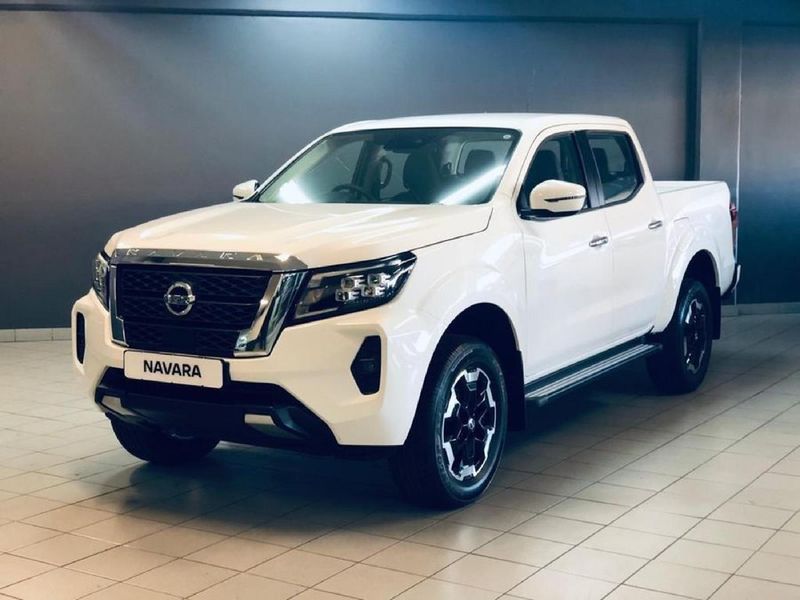 New Nissan Navara 2.5D LE 4X2 Double Cab Auto for sale in Gauteng ...