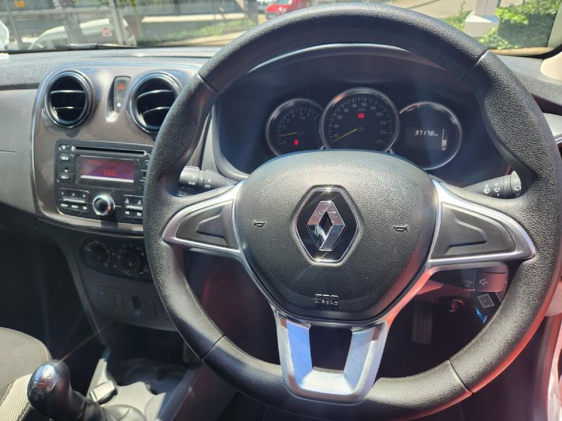 Used Renault Sandero 900T Stepway Expression for sale in Eastern Cape ...