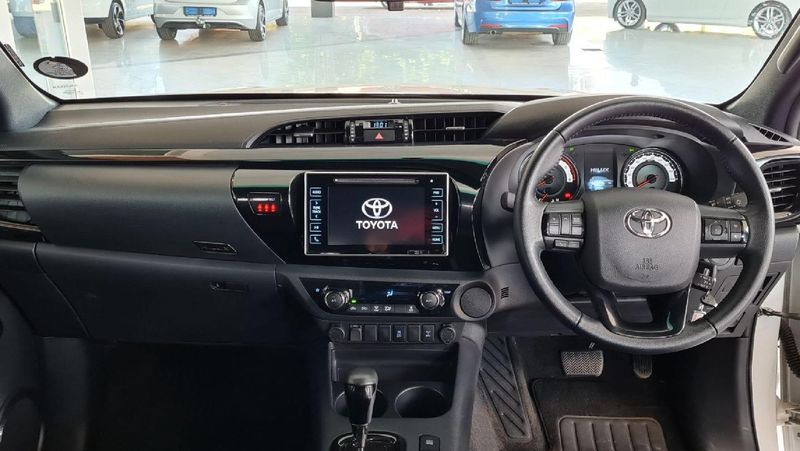 Used Toyota Hilux 2.8 GD-6 Dakar Raised Body Auto Raider Double-Cab for ...