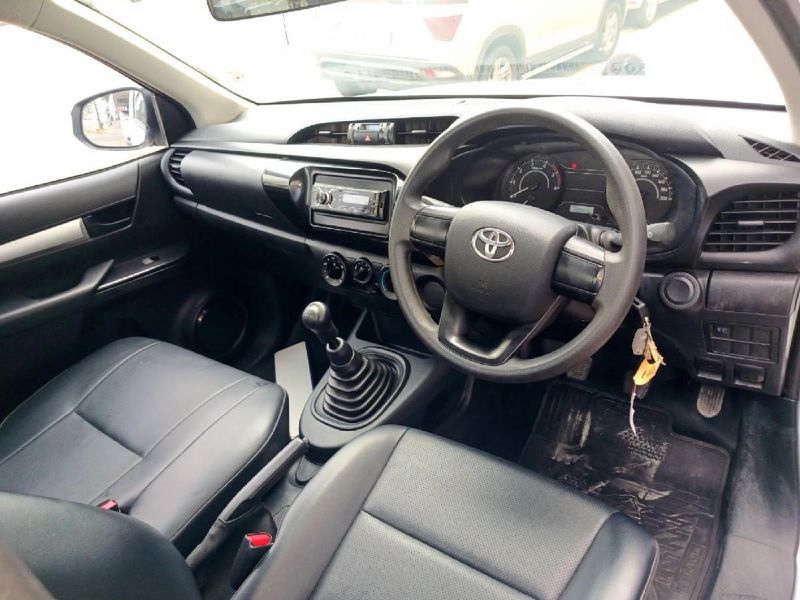 Used Toyota Hilux 2.4 GD Single-Cab for sale in Kwazulu Natal - Cars.co ...