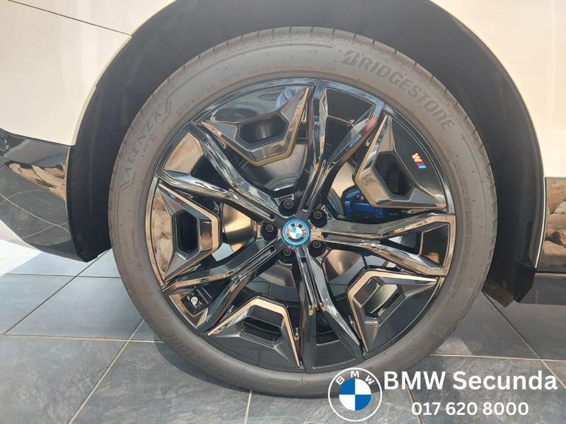 Used BMW iX M60 for sale in Mpumalanga - Cars.co.za (ID::10082734)
