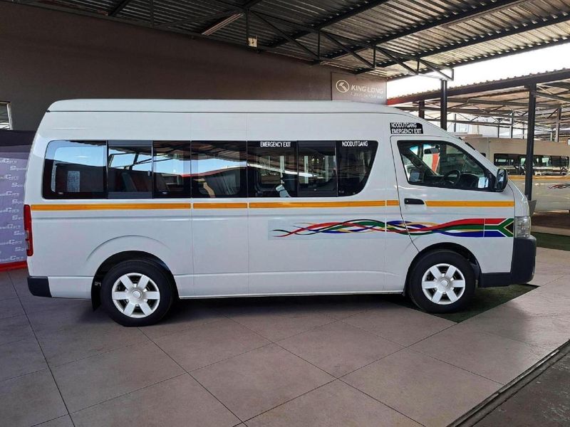 Used Toyota Quantum 2.7 Sesfikile 16-seat for sale in Gauteng - Cars.co ...