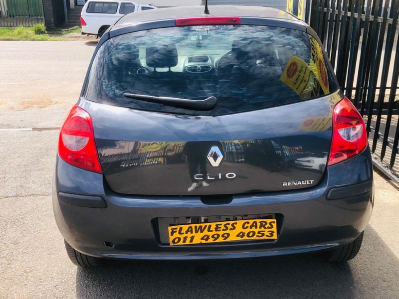 Used Renault Clio 1.2 16v Va-Va-Voom 5-dr Pack for sale in Gauteng ...