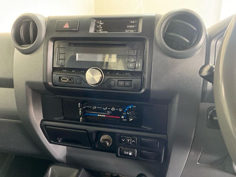 Used Toyota Land Cruiser 70 4.5 D Single-Cab for sale in Free State ...