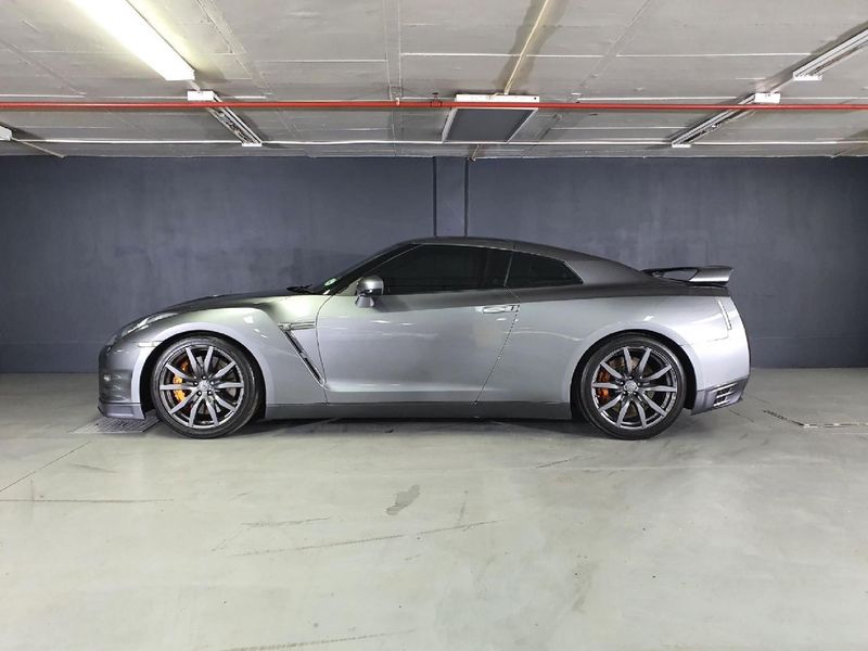 Used Nissan GT-R Nissan Skyline GTR (R35) for sale in Gauteng - Cars.co ...