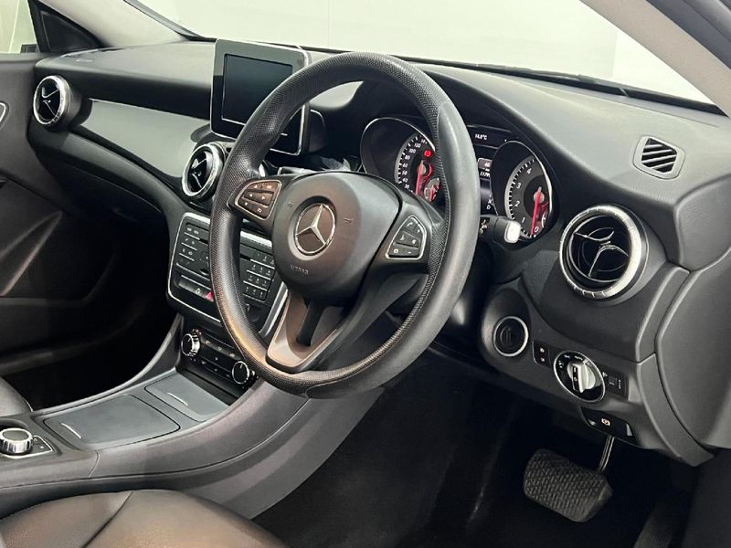 Used Mercedes-Benz CLA 200 Auto for sale in Gauteng - Cars.co.za (ID ...