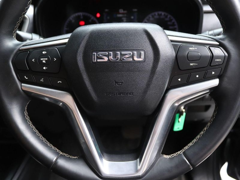 Used Isuzu D-Max 1.9 DDI LS 4x4 Auto Double-Cab for sale in North West ...