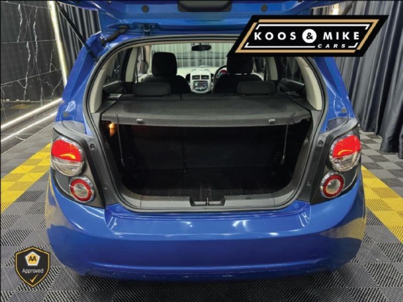 Used Chevrolet Sonic 1.4 LS Hatch for sale in Gauteng - Cars.co.za (ID ...