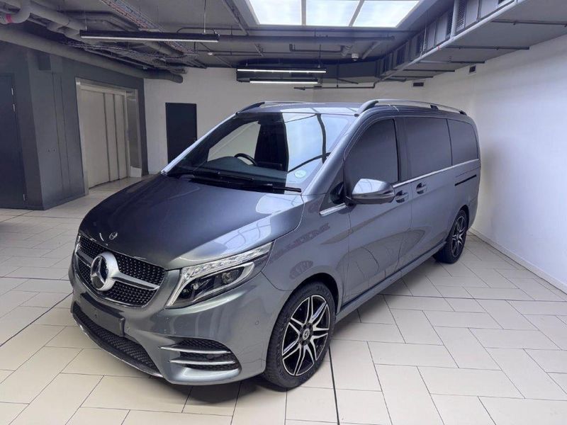 Used Mercedes-Benz V-Class V 300d Avantgarde AMG Line for sale in ...