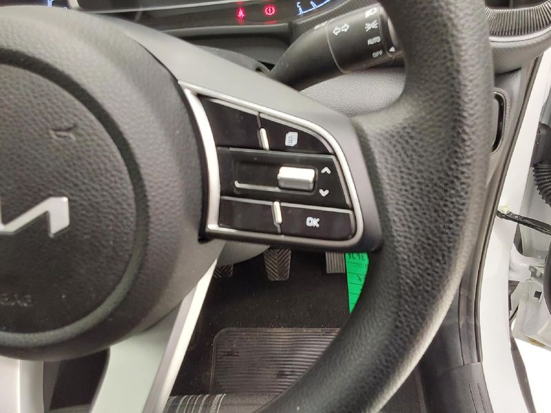 Used Kia Sonet 1.5 LS Runner Panel Van for sale in Kwazulu Natal - Cars ...