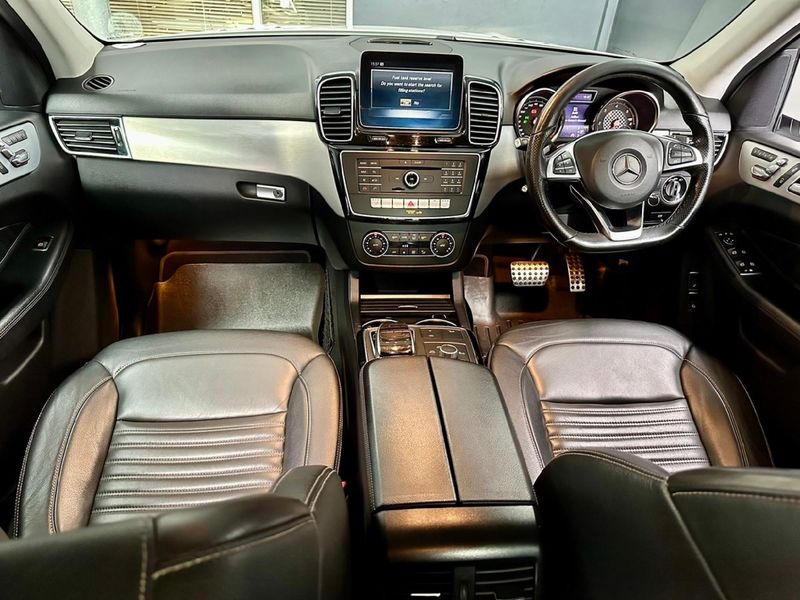 Used Hyundai Staria 2.2d Multicab Auto 5-Seat for sale in Gauteng ...