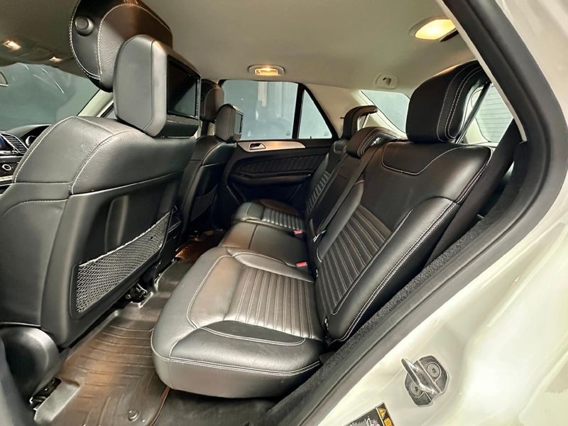 Used Hyundai Staria 2.2d Multicab Auto 5-Seat for sale in Gauteng ...
