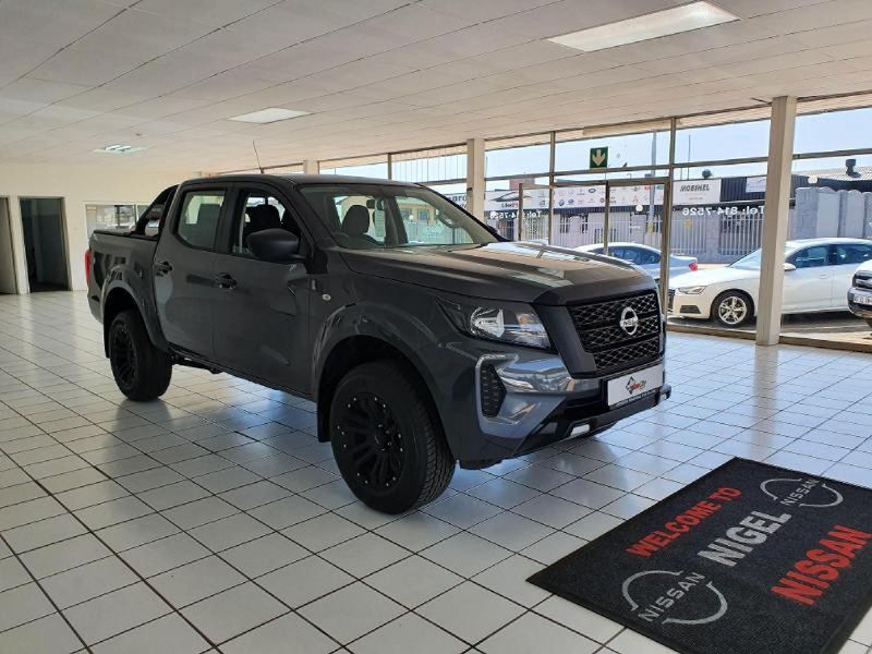 New Nissan Navara 2.5 DDTi SE Plus Double-Cab for sale in Gauteng ...