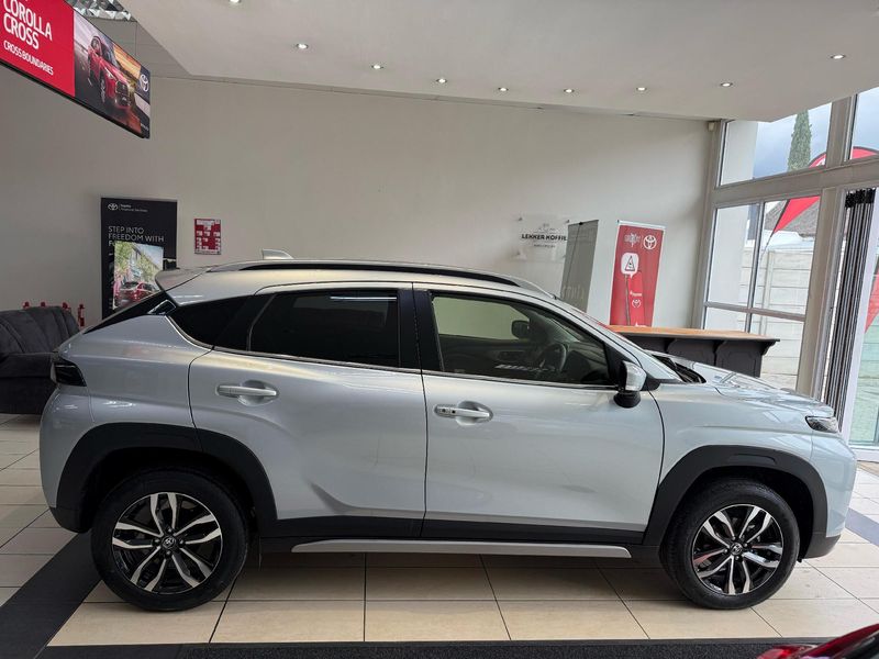 Used Toyota Starlet Cross 1.5XR for sale in Western Cape - Cars.co.za ...