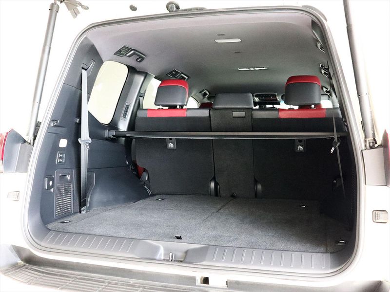 Used Toyota Land Cruiser 300 V6 3.3D GR-S for sale in Western Cape ...