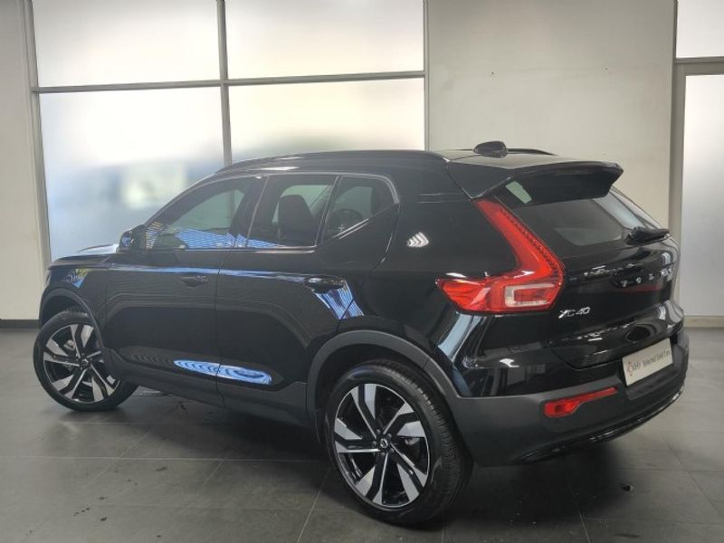 New Volvo XC40 B4 Plus Dark Geartronic Mild-Hybrid for sale in Western ...