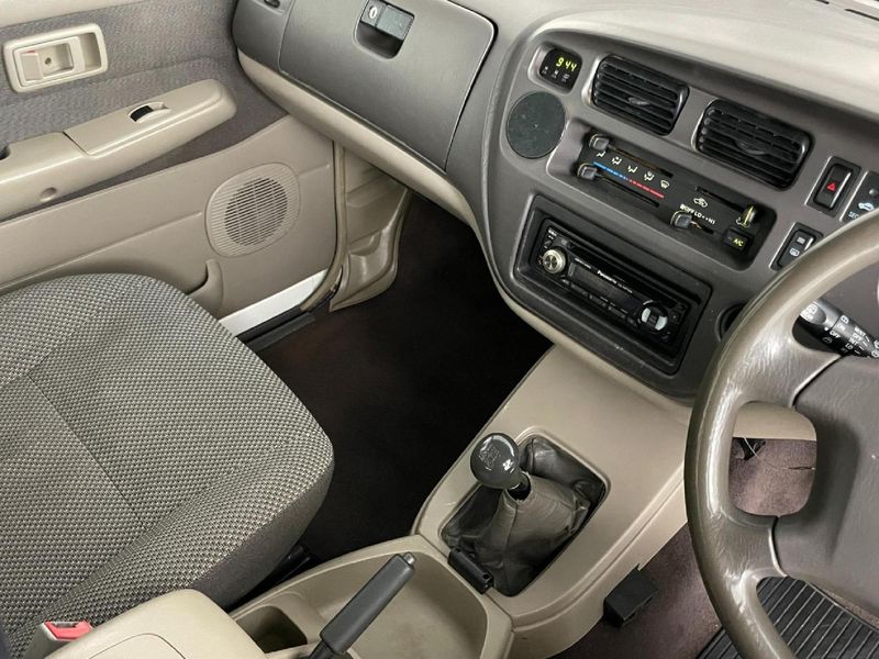 Used Toyota Condor 2400i Estate TX for sale in Gauteng - Cars.co.za (ID ...