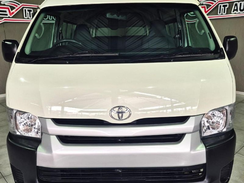 Used Toyota Quantum 2.5 D-4D Sesfikile 16-seat Manual Diesel for sale ...