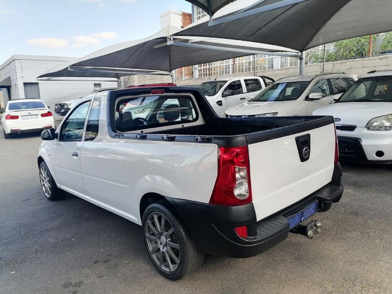 Used Nissan NP200 Np 200 1.6 for sale in Gauteng - Cars.co.za (ID ...