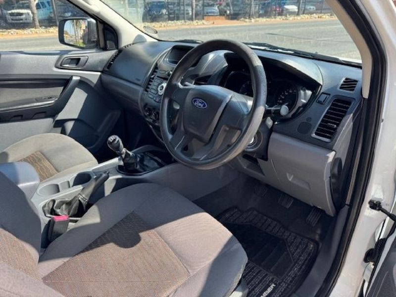 Used Ford Ranger 2.5i XL Double-Cab for sale in Gauteng - Cars.co.za ...