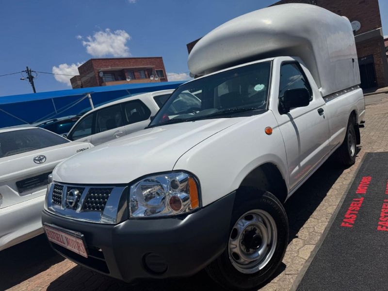 Used Nissan NP300 2.0i LWB Single-Cab for sale in Gauteng - Cars.co.za ...