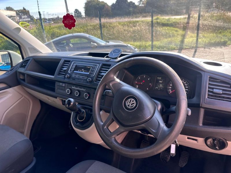Used Volkswagen Transporter CrewBus 2.0 TDI LWB 10-seater for sale in ...