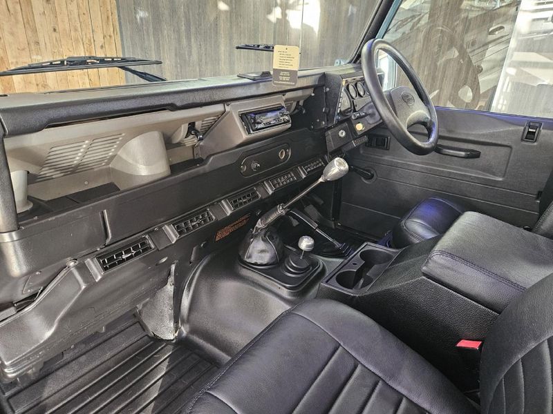 Used Land Rover Defender 90 Tdi Single-Cab for sale in Western Cape ...