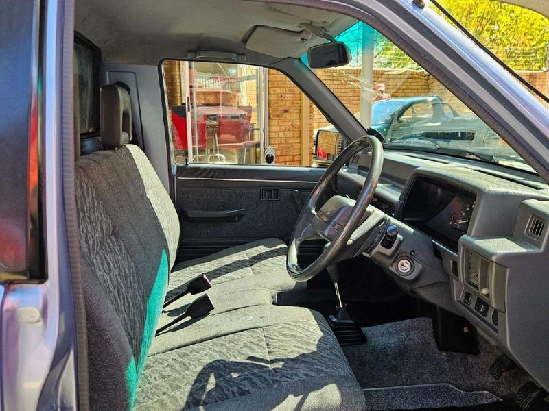 Used Mitsubishi Colt 2500 LWB Hi-Line Diesel Single-Cab for sale in ...