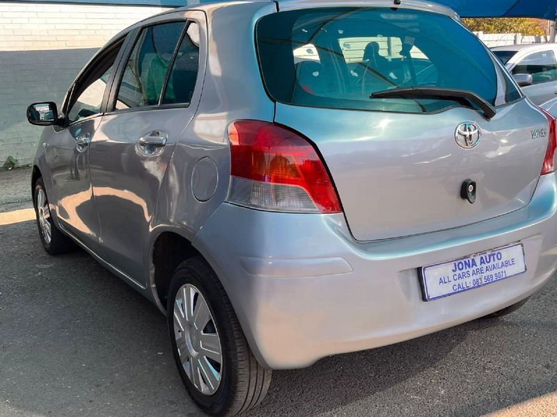 Used Toyota Yaris T1 5-dr for sale in Gauteng - Cars.co.za (ID::10229179)
